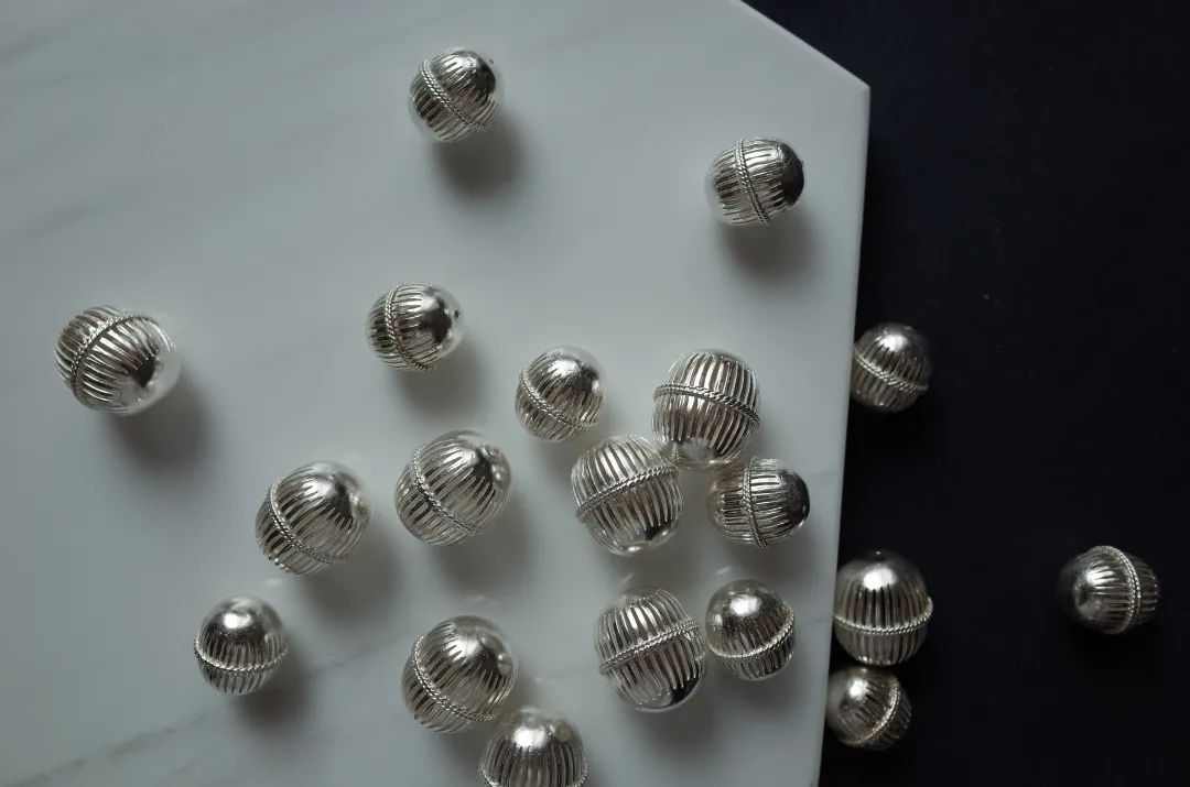 soft mountains | ZUCZUG素然 上海素然服饰有限公司